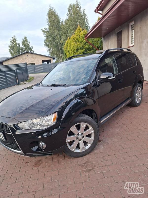 Mitsubishi Outlander 2013 in Alytus, with an engine capacity of 2.20 L and mileage of 205 thousand km for 4100 €, photo 6 on AUTOMOTO.COM.LV