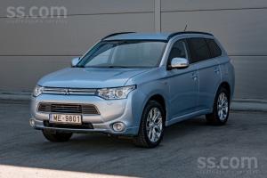 Mitsubishi Outlander 2014 in Riga, with an engine capacity of 2.00 L and mileage of 0 thousand km for 9990 €, photo 1 on AUTOMOTO.COM.LV