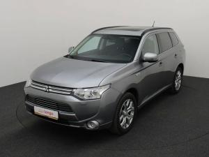 Mitsubishi Outlander 2014 in Vilnius, with an engine capacity of 2.00 L and mileage of 207 thousand km for 9999 €, photo  on AUTOMOTO.COM.LV