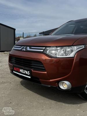 Mitsubishi Outlander 2014 in Klaipeda, with an engine capacity of 2.30 L and mileage of 225 thousand km for 7399 €, photo 4 on AUTOMOTO.COM.LV
