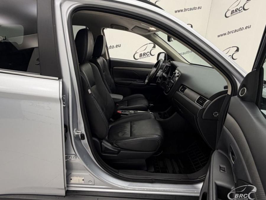 Mitsubishi Outlander 2014 Viļņa, ar dzinēja tilpumu 2.27 L un nobraukumu 244 tūkst. km par 7500 €, foto 5 vietnē AUTOMOTO.COM.LV