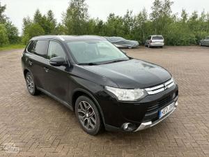 Mitsubishi Outlander 2014 in Kretinga, with an engine capacity of 2.00 L and mileage of 266 thousand km for 5900 €, photo  on AUTOMOTO.COM.LV