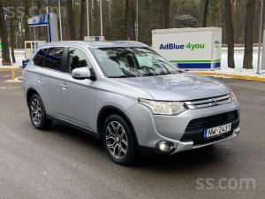 Mitsubishi Outlander 2015 in Riga, with an engine capacity of 2.30 L and mileage of 0 thousand km for 5999 €, photo 7 on AUTOMOTO.COM.LV