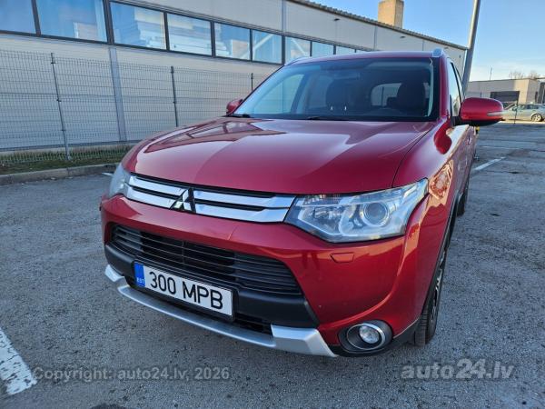 Mitsubishi Outlander 2015 Tallina, ar dzinēja tilpumu 2.00 L un nobraukumu 263 tūkst. km par 7999 €, foto 2 vietnē AUTOMOTO.COM.LV