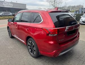 Mitsubishi Outlander 2015 Kauņa, ar dzinēja tilpumu 2.00 L un nobraukumu 228 tūkst. km par 12200 €, foto 4 vietnē AUTOMOTO.COM.LV