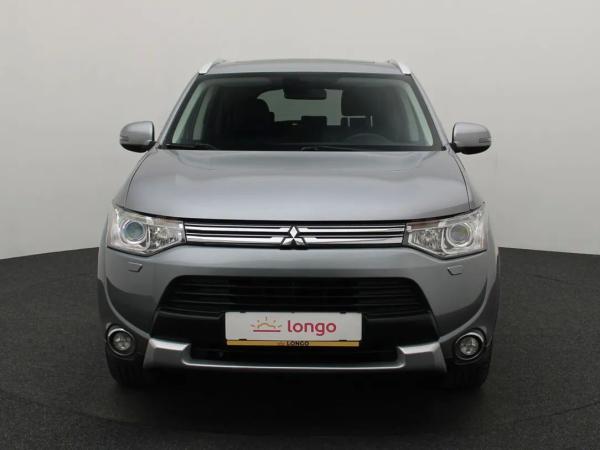 Mitsubishi Outlander 2015 Viļņa, ar dzinēja tilpumu 2.00 L un nobraukumu 227 tūkst. km par 10499 €, foto 3 vietnē AUTOMOTO.COM.LV