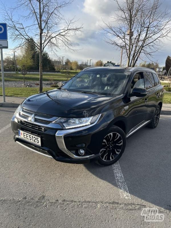 Mitsubishi Outlander 2015 Panevēža, ar dzinēja tilpumu 2.00 L un nobraukumu 192 tūkst. km par 12000 €, foto 1 vietnē AUTOMOTO.COM.LV