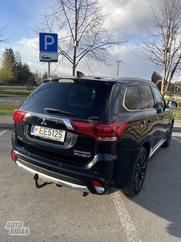 Mitsubishi Outlander 2015 Panevēža, ar dzinēja tilpumu 2.00 L un nobraukumu 192 tūkst. km par 12000 €, foto 7 vietnē AUTOMOTO.COM.LV