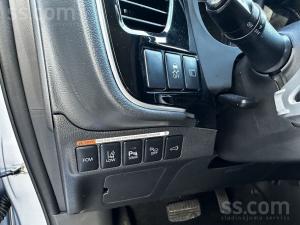 Mitsubishi Outlander 2015 in Riga, with an engine capacity of 2.00 L and mileage of 199 thousand km for 10599 €, photo 18 on AUTOMOTO.COM.LV
