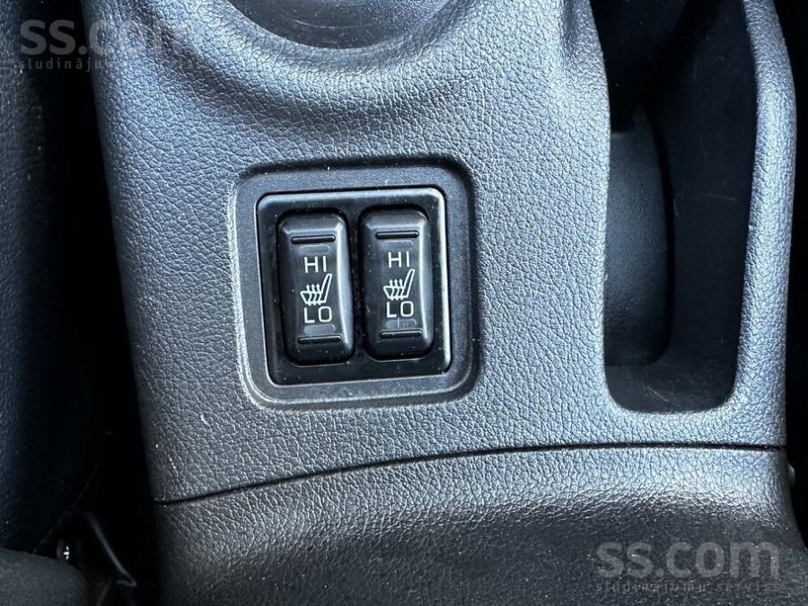 Mitsubishi Outlander 2015 in Riga, with an engine capacity of 2.00 L and mileage of 199 thousand km for 10599 €, photo 22 on AUTOMOTO.COM.LV