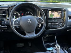 Mitsubishi Outlander 2015 in Riga, with an engine capacity of 2.00 L and mileage of 199 thousand km for 10599 €, photo 24 on AUTOMOTO.COM.LV