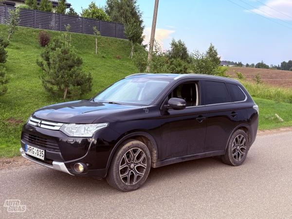 Mitsubishi Outlander 2015 Viļņa, ar dzinēja tilpumu 2.00 L un nobraukumu 172 tūkst. km par 6500 €, foto 2 vietnē AUTOMOTO.COM.LV