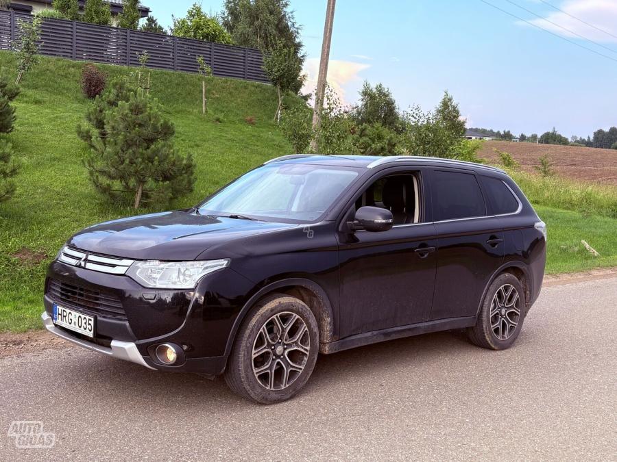Mitsubishi Outlander 2015 Viļņa, ar dzinēja tilpumu 2.00 L un nobraukumu 172 tūkst. km par 6500 €, foto 3 vietnē AUTOMOTO.COM.LV