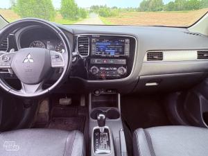 Mitsubishi Outlander 2015 Viļņa, ar dzinēja tilpumu 2.00 L un nobraukumu 172 tūkst. km par 6500 €, foto 6 vietnē AUTOMOTO.COM.LV