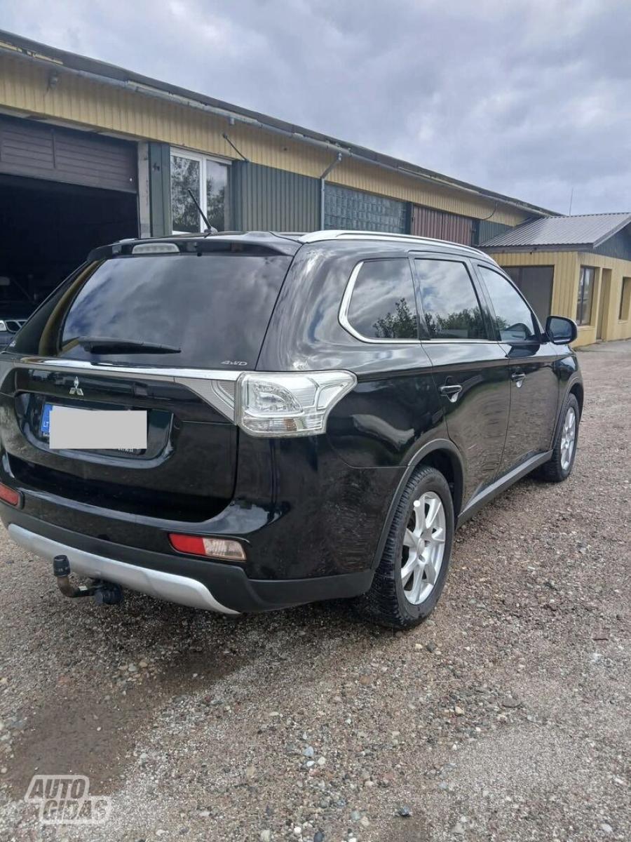 Mitsubishi Outlander 2015 Rietavas, ar dzinēja tilpumu 2.30 L un nobraukumu 198 tūkst. km par 10200 €, foto 6 vietnē AUTOMOTO.COM.LV