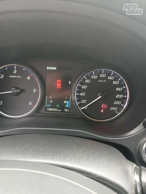 Mitsubishi Outlander 2015 Rietavas, ar dzinēja tilpumu 2.30 L un nobraukumu 198 tūkst. km par 10200 €, foto 7 vietnē AUTOMOTO.COM.LV