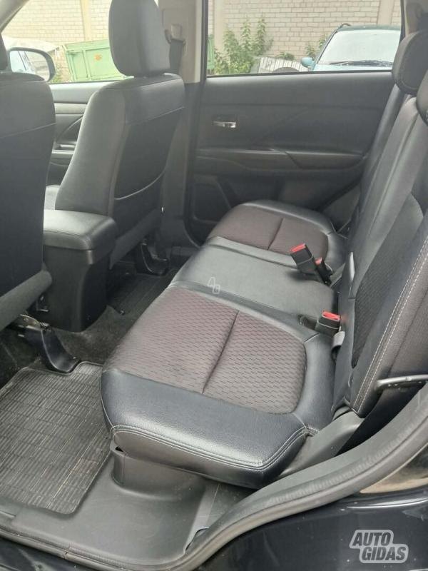 Mitsubishi Outlander 2015 Rietavas, ar dzinēja tilpumu 2.30 L un nobraukumu 198 tūkst. km par 10200 €, foto 8 vietnē AUTOMOTO.COM.LV