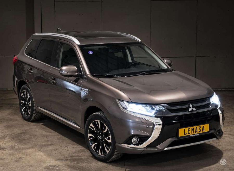 Mitsubishi Outlander 2015 Klaipėda, ar dzinēja tilpumu 0.00 L un nobraukumu 192 tūkst. km par 13999 €, foto 4 vietnē AUTOMOTO.COM.LV