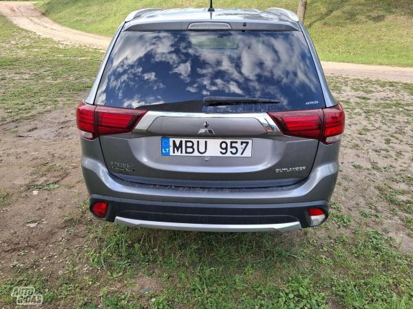 Mitsubishi Outlander 2016 Alīta, ar dzinēja tilpumu 2.20 L un nobraukumu 216 tūkst. km par 13050 €, foto 4 vietnē AUTOMOTO.COM.LV