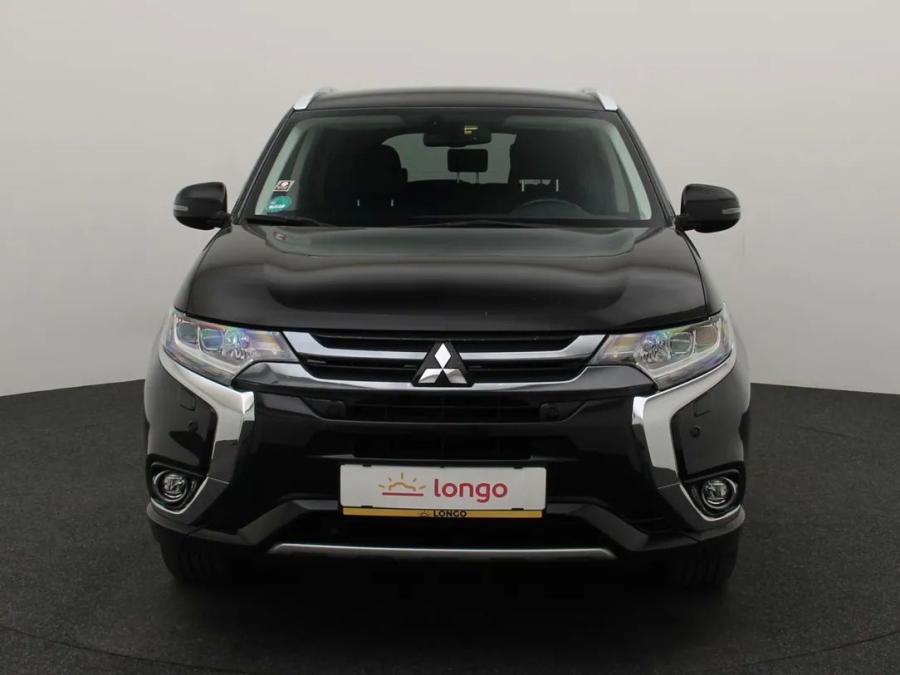 Mitsubishi Outlander 2016 in Vilnius, with an engine capacity of 2.00 L and mileage of 186 thousand km for 14799 €, photo 4 on AUTOMOTO.COM.LV
