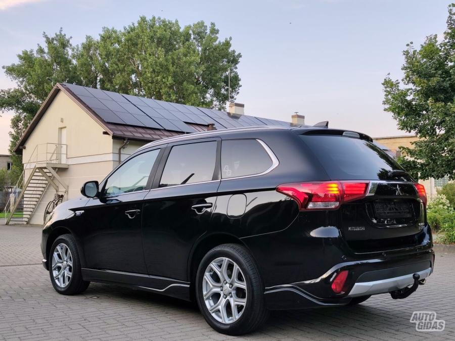 Mitsubishi Outlander 2016 Šauļi, ar dzinēja tilpumu 2.00 L un nobraukumu 300 tūkst. km par 12600 €, foto 4 vietnē AUTOMOTO.COM.LV