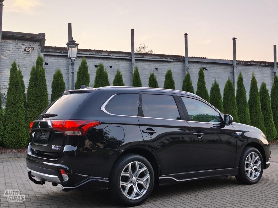 Mitsubishi Outlander 2016 Šauļi, ar dzinēja tilpumu 2.00 L un nobraukumu 300 tūkst. km par 12600 €, foto 5 vietnē AUTOMOTO.COM.LV