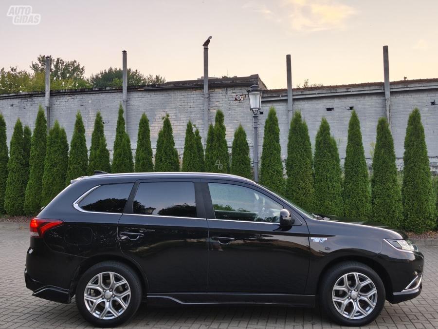 Mitsubishi Outlander 2016 Šauļi, ar dzinēja tilpumu 2.00 L un nobraukumu 300 tūkst. km par 12600 €, foto 11 vietnē AUTOMOTO.COM.LV