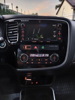 Mitsubishi Outlander 2016 Šauļi, ar dzinēja tilpumu 2.00 L un nobraukumu 300 tūkst. km par 12600 €, foto 22 vietnē AUTOMOTO.COM.LV