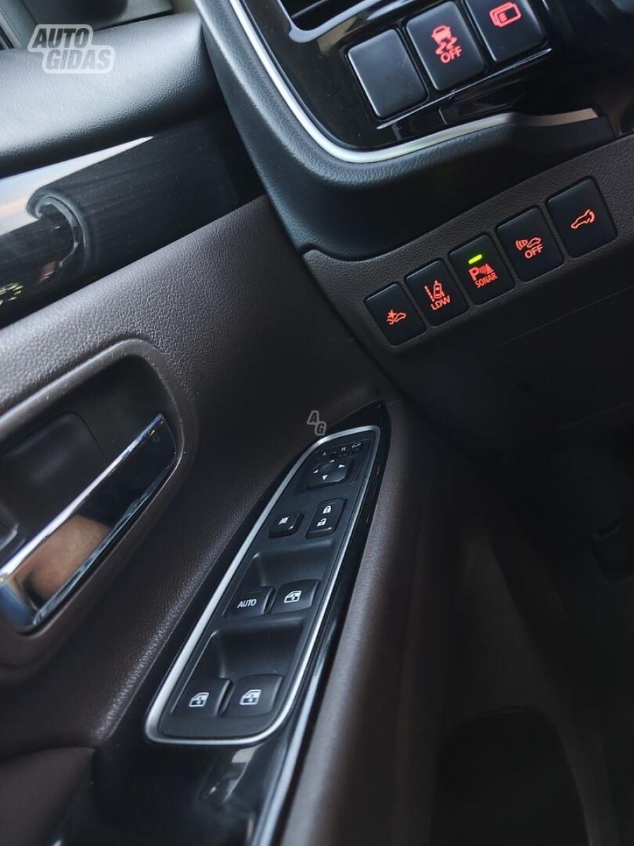 Mitsubishi Outlander 2016 Šauļi, ar dzinēja tilpumu 2.00 L un nobraukumu 300 tūkst. km par 12600 €, foto 23 vietnē AUTOMOTO.COM.LV