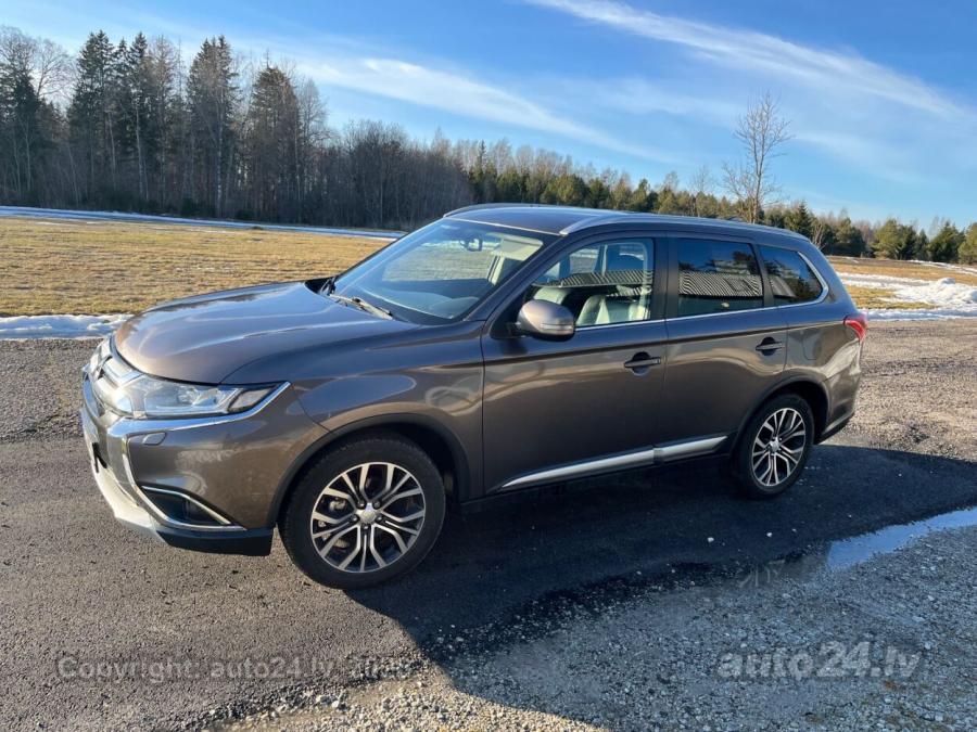 Mitsubishi Outlander 2018 in Rapla, with an engine capacity of 2.30 L and mileage of 173 thousand km for 18500 €, photo 4 on AUTOMOTO.COM.LV
