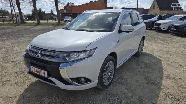 Mitsubishi Outlander 2018 Šauļi, ar dzinēja tilpumu 2.00 L un nobraukumu 212 tūkst. km par 14300 €, foto 1 vietnē AUTOMOTO.COM.LV