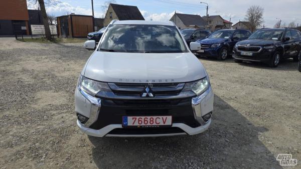 Mitsubishi Outlander 2018 Šauļi, ar dzinēja tilpumu 2.00 L un nobraukumu 212 tūkst. km par 14300 €, foto 2 vietnē AUTOMOTO.COM.LV