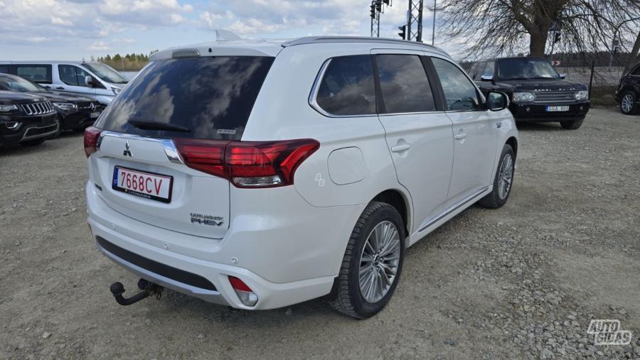 Mitsubishi Outlander 2018 Šauļi, ar dzinēja tilpumu 2.00 L un nobraukumu 212 tūkst. km par 14300 €, foto 6 vietnē AUTOMOTO.COM.LV