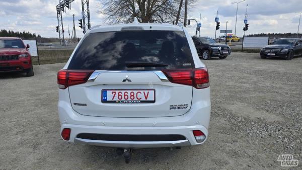 Mitsubishi Outlander 2018 Šauļi, ar dzinēja tilpumu 2.00 L un nobraukumu 212 tūkst. km par 14300 €, foto 6 vietnē AUTOMOTO.COM.LV