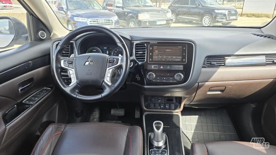 Mitsubishi Outlander 2018 Šauļi, ar dzinēja tilpumu 2.00 L un nobraukumu 212 tūkst. km par 14300 €, foto 17 vietnē AUTOMOTO.COM.LV