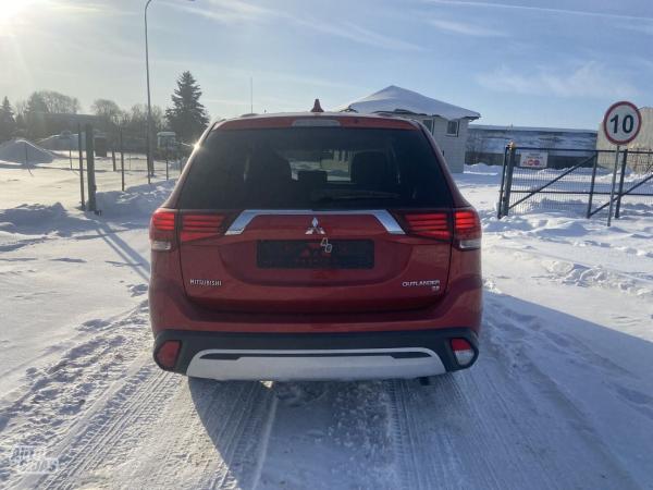 Mitsubishi Outlander 2019 Plungė, ar dzinēja tilpumu 2.40 L un nobraukumu 111 tūkst. km par 13400 €, foto 6 vietnē AUTOMOTO.COM.LV