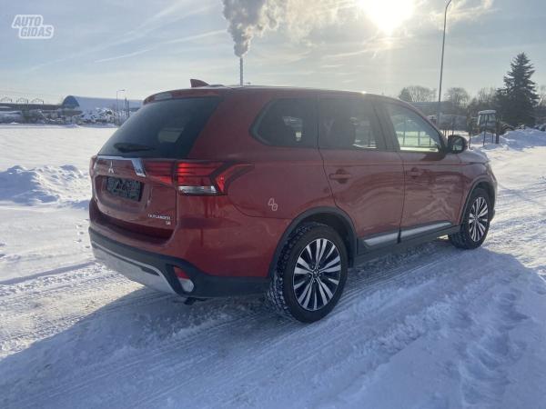 Mitsubishi Outlander 2019 Plungė, ar dzinēja tilpumu 2.40 L un nobraukumu 111 tūkst. km par 13400 €, foto 7 vietnē AUTOMOTO.COM.LV