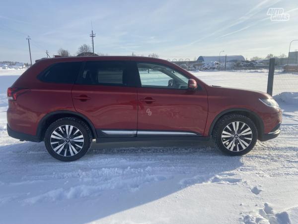 Mitsubishi Outlander 2019 Plungė, ar dzinēja tilpumu 2.40 L un nobraukumu 111 tūkst. km par 13400 €, foto 8 vietnē AUTOMOTO.COM.LV