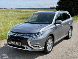 Mitsubishi Outlander 2019 Vilkaviškis, ar dzinēja tilpumu 2.40 L un nobraukumu 106 tūkst. km par 16900 €, foto  vietnē AUTOMOTO.COM.LV