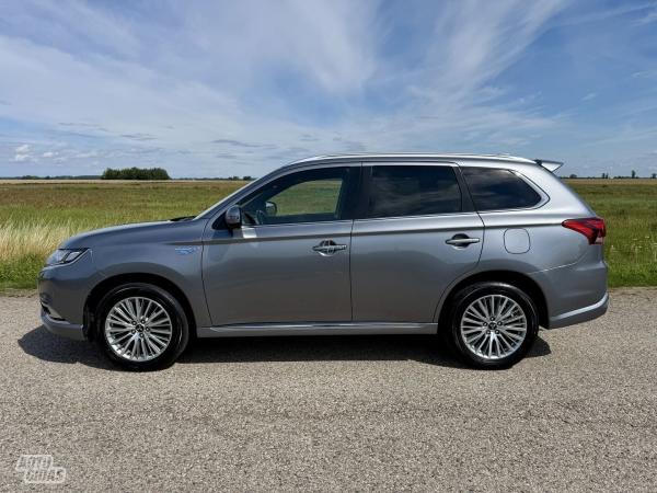 Mitsubishi Outlander 2019 Vilkaviškis, ar dzinēja tilpumu 2.40 L un nobraukumu 106 tūkst. km par 16900 €, foto 5 vietnē AUTOMOTO.COM.LV