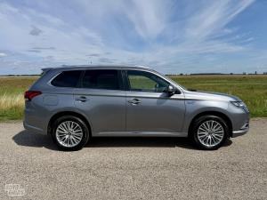 Mitsubishi Outlander 2019 Vilkaviškis, ar dzinēja tilpumu 2.40 L un nobraukumu 106 tūkst. km par 16900 €, foto 7 vietnē AUTOMOTO.COM.LV