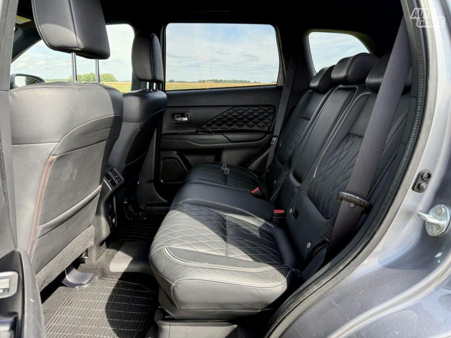 Mitsubishi Outlander 2019 Vilkaviškis, ar dzinēja tilpumu 2.40 L un nobraukumu 106 tūkst. km par 16900 €, foto 21 vietnē AUTOMOTO.COM.LV