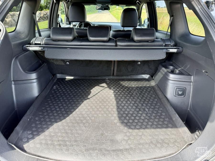 Mitsubishi Outlander 2019 Vilkaviškis, ar dzinēja tilpumu 2.40 L un nobraukumu 106 tūkst. km par 16900 €, foto 23 vietnē AUTOMOTO.COM.LV