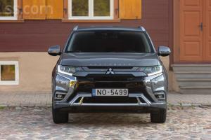 Мицубиси Аутлендер 2019 в Елгава, объемом двигателя 2.40 л и пробегом 144 тыс. км за 17300 €, фото 6 на AUTOMOTO.COM.LV