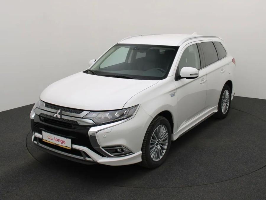 Mitsubishi Outlander 2020 Viļņa, ar dzinēja tilpumu 2.40 L un nobraukumu 151 tūkst. km par 19399 €, foto 1 vietnē AUTOMOTO.COM.LV