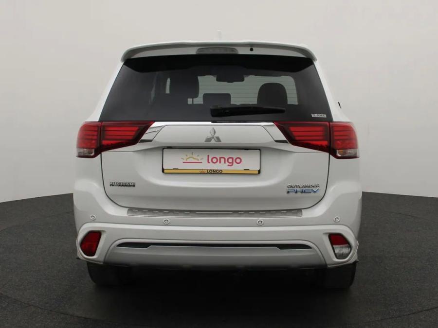 Mitsubishi Outlander 2020 Viļņa, ar dzinēja tilpumu 2.40 L un nobraukumu 151 tūkst. km par 19399 €, foto 6 vietnē AUTOMOTO.COM.LV