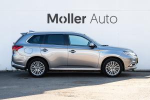 Mitsubishi Outlander 2020 Rīga, ar dzinēja tilpumu 2.40 L un nobraukumu 85 tūkst. km par 19500 €, foto 6 vietnē AUTOMOTO.COM.LV