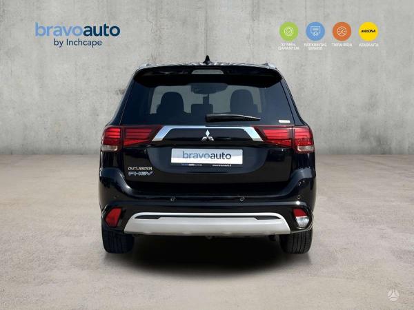 Mitsubishi Outlander 2020 in Kaunas, with an engine capacity of 2.40 L and mileage of 87 thousand km for 19771 €, photo 5 on AUTOMOTO.COM.LV