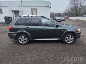 Zaļš Mitsubishi Outlander 2007 Daugavpils, ar dzinēja tilpumu 2.40 L un nobraukumu 0 tūkst. km par 2499 €, foto 2 vietnē AUTOMOTO.COM.LV