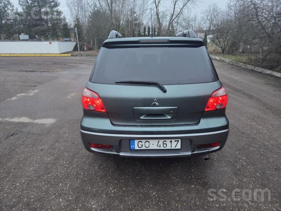 Zaļš Mitsubishi Outlander 2007 Daugavpils, ar dzinēja tilpumu 2.40 L un nobraukumu 0 tūkst. km par 2499 €, foto 8 vietnē AUTOMOTO.COM.LV